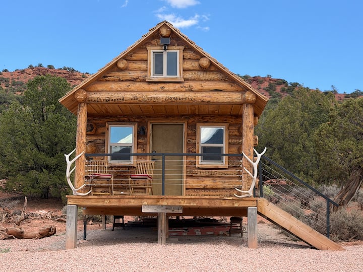 Lion Mountain Retreat South - Torrey, UT