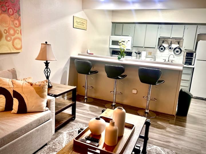 The Monroe | Timeless Tempe Retreat - Tempe, AZ