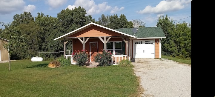 Cozy Hunters Retreat Near Moravia, Iowa - Lake Wapello, IA