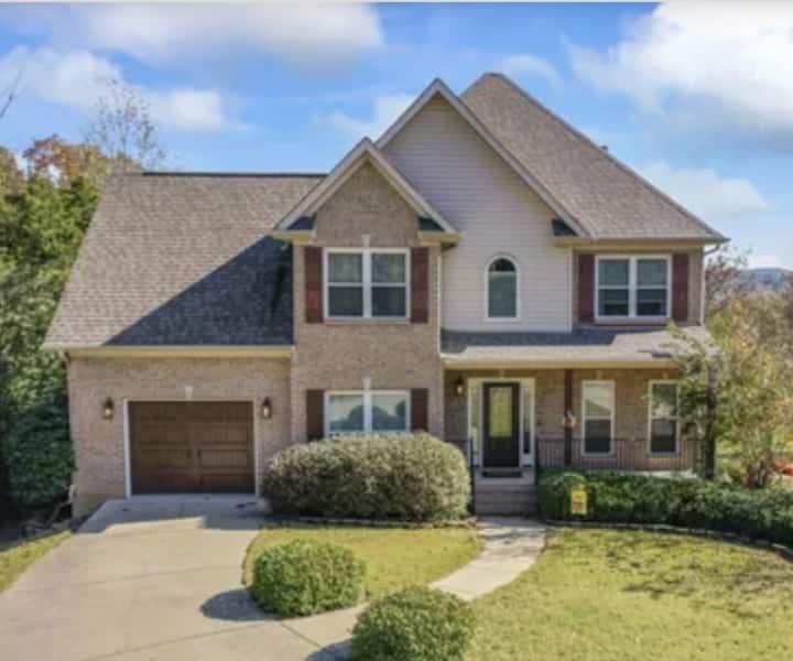 Alabaster Jewel - Helena, AL