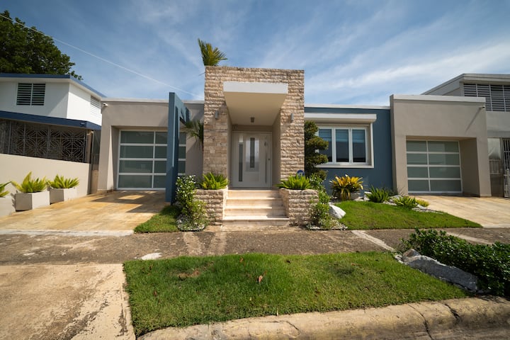 Casa En Carolina Cerca De Playa Y Aeropuerto - San Juan, Puerto Rico