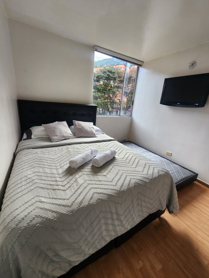 Comfort Bedroom Heights Of Bella Suiza - Bogotá