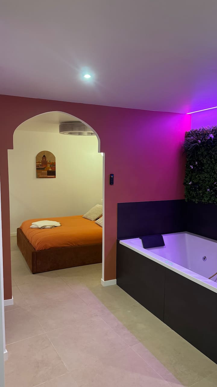 Suite Orientale Avec Baignoire Balnéo - Vence