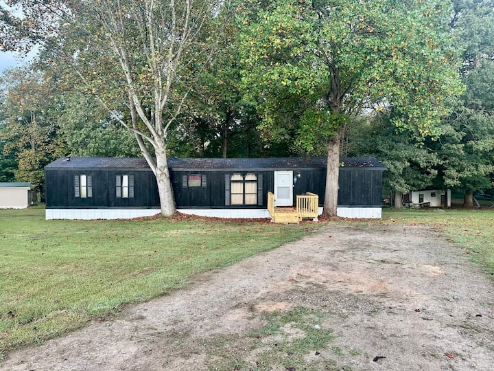 Lakefront Cottage - Denver, NC
