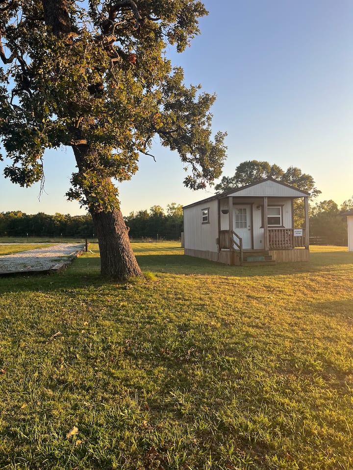 Little Cabin - Grove, OK