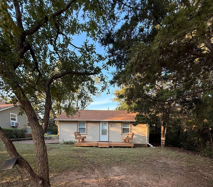Sunny’s Cabin #2 At Lake Afton - Wichita, KS