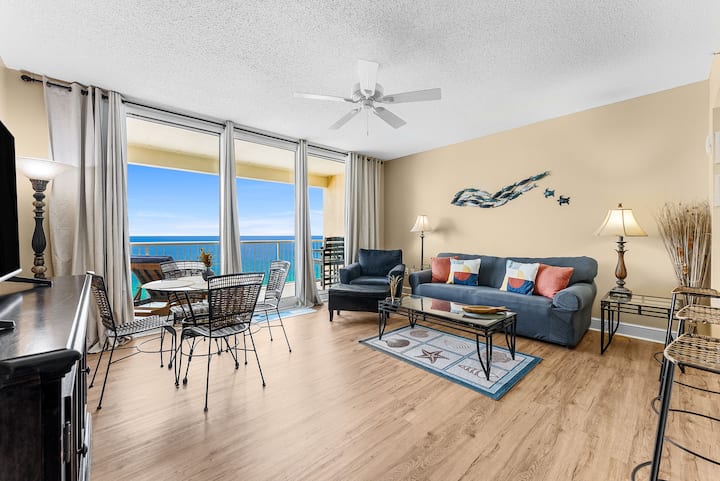 Beachfront Pcb Condo | 1br • 2 Baths • Sleeps 6 - Panama City Beach, FL