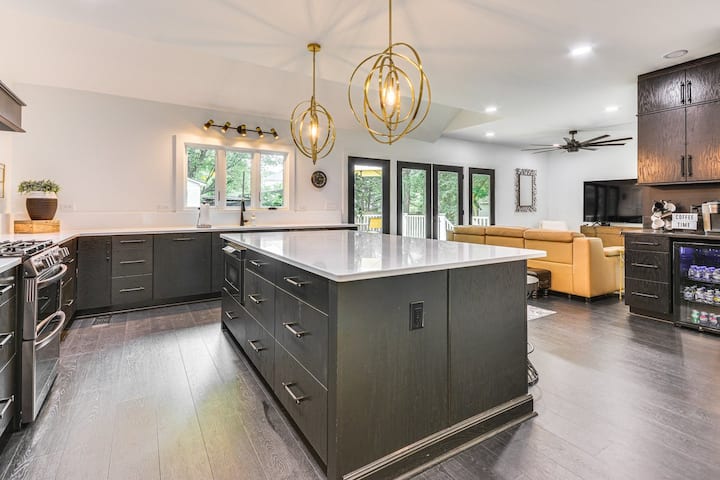 Walk To Uptown Historic Lexington: Modern Retreat - Lexington, NC