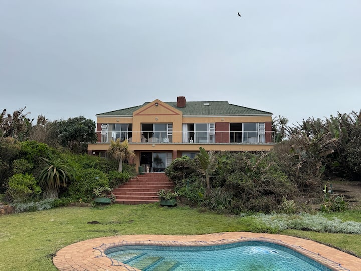 German Bay Lodge - Seaside Splendour - East London
