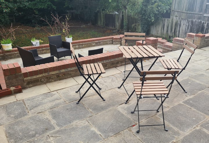 A Beautiful Four Bedroom House! - Luton