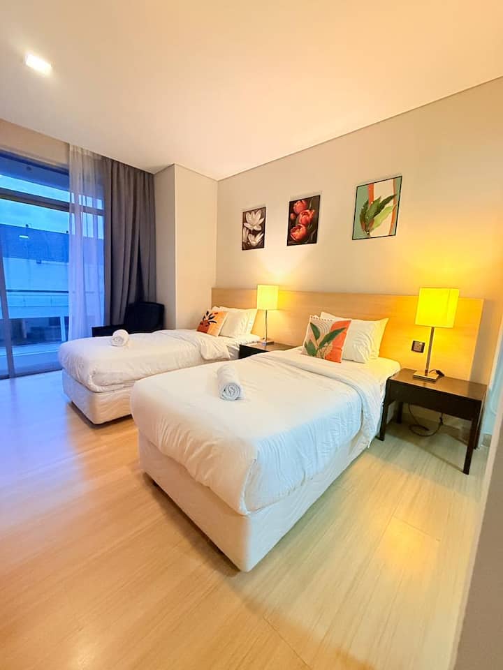 Twin Suite Glass Bathroom | 200m Next To Mall - Malacca