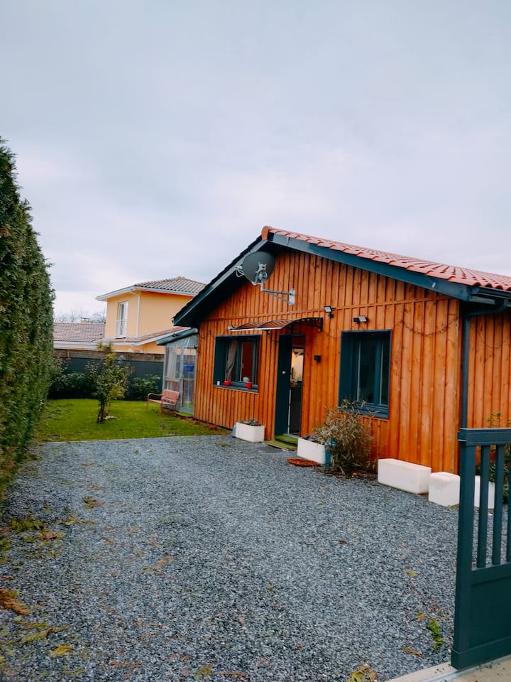 Maison Plein Centre Jacuzzi Privé & Sans Vis-à-vis - Lacanau