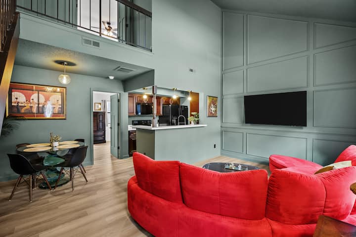 The Rosemont Regency - Chic 2br/2ba In Town Center - Chesapeake, VA