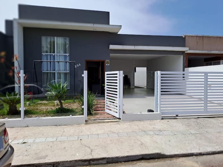 Aluga Minha Casa Para Veraneio. - Torres, Brazil