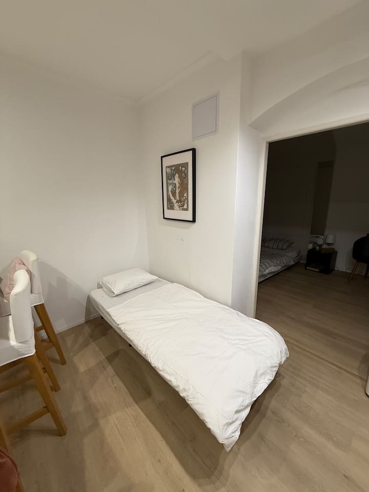 A Pet Friendly Studio With Terrace In The Old Town - Bratislava