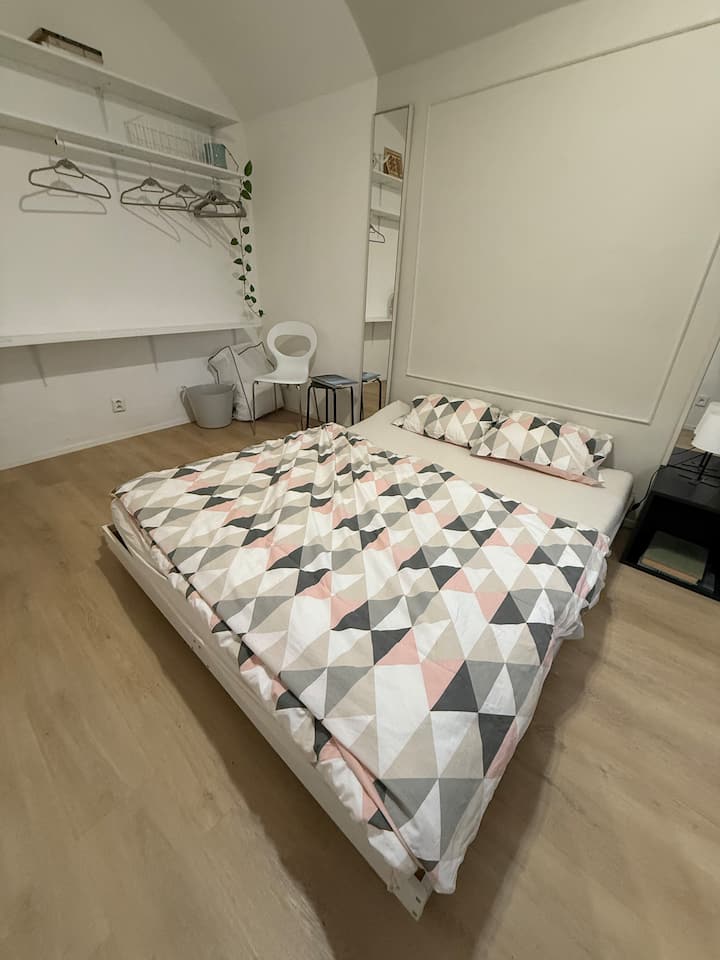 Stylish Studio With A Terrace In Heart Of Old Town - Bratislava