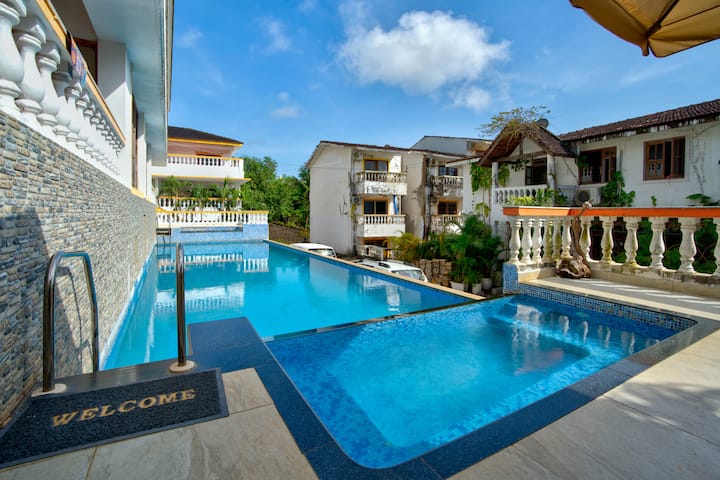 Luxury 3 Bhk King Size Villa With Private Pool - Goa