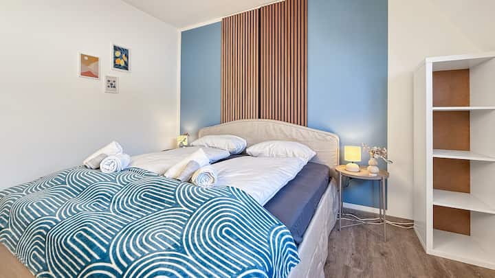 Heaven Suite, 4 Bedrooms + Balcony & Kitchen - Ostfildern