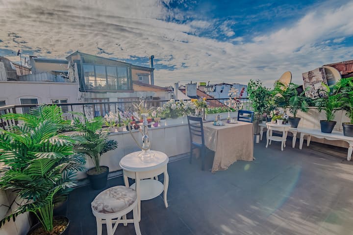 Dublex Apartment With Terrace In Taksim - İstanbul