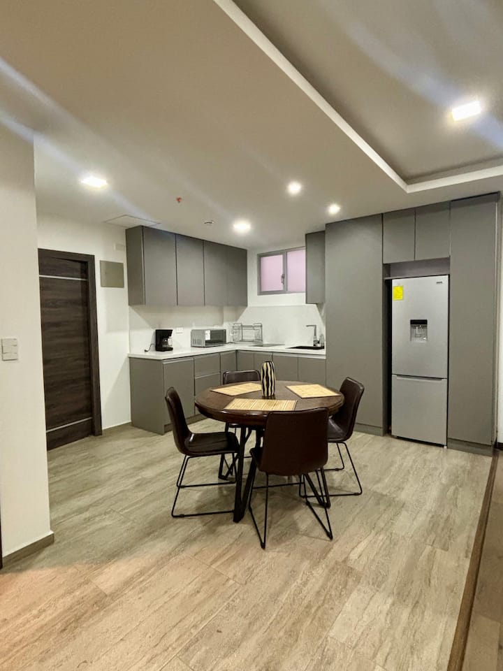 Suites Madrigal, La Mejor Opción Para Tu Estadía - Cuenca