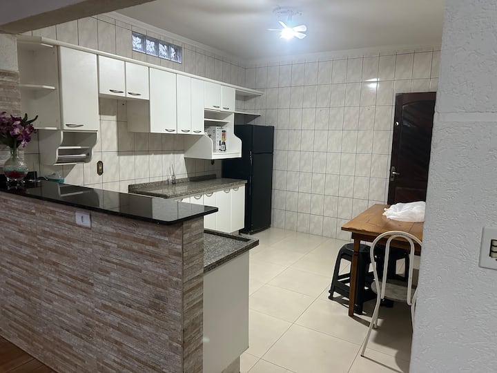 Casa Com Três Quartos - Dourados