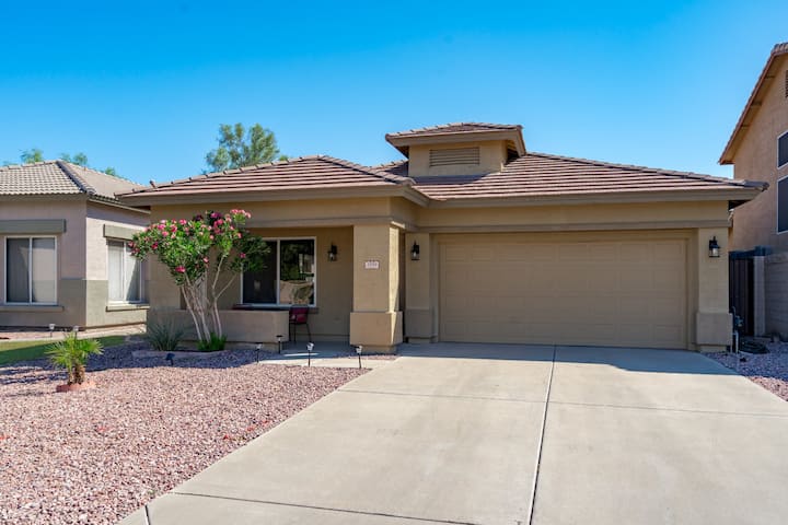 Cozy Wigwam Retreat - Litchfield Park, AZ