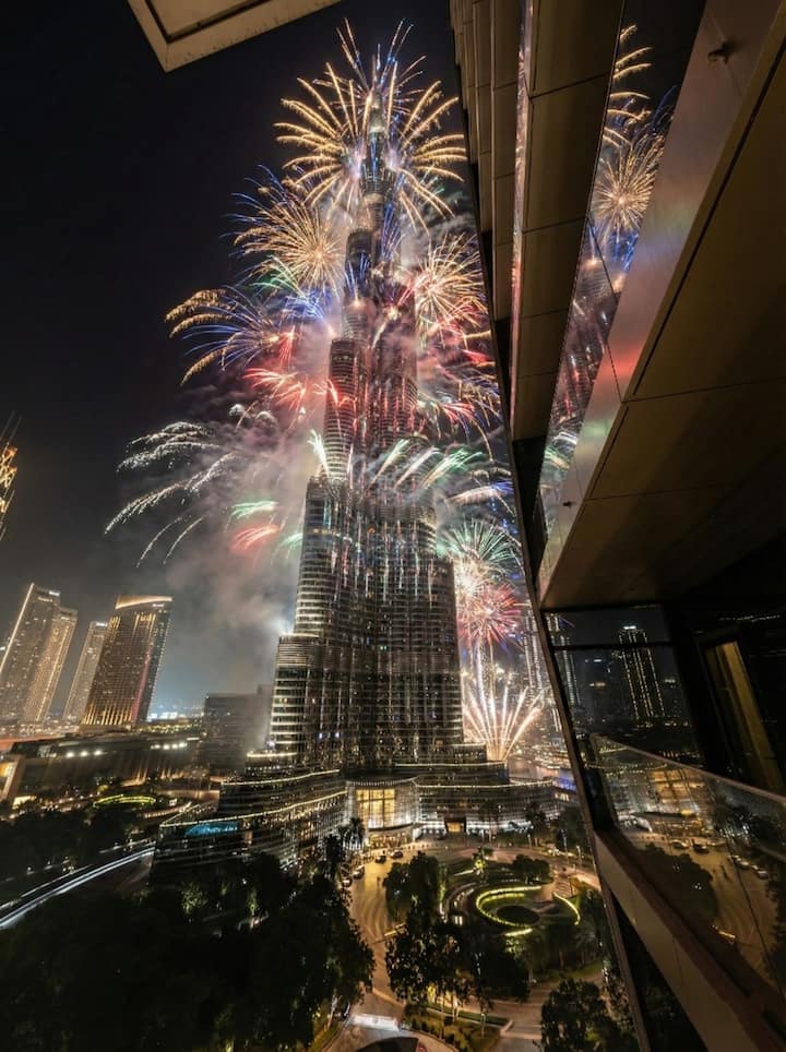 Burj Khalifa Fireworks View Suite • Address Opera - Dubai