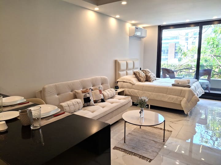 Equipetrol Luxury Studio Con Balcón Y Estilo - Bolivia