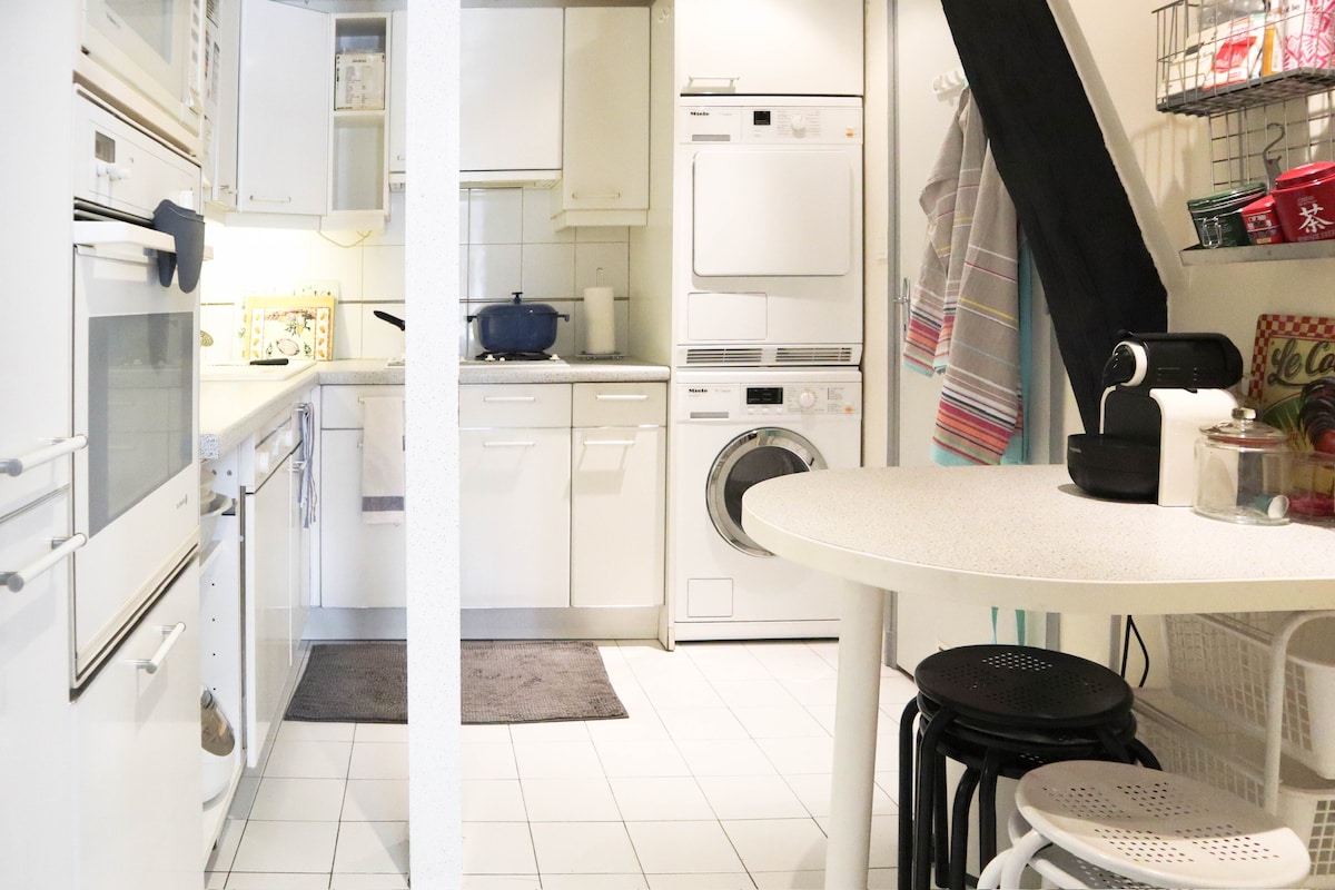 15m walk to Champs Elysées & Galeries Lafayette - Flats for Rent in ...