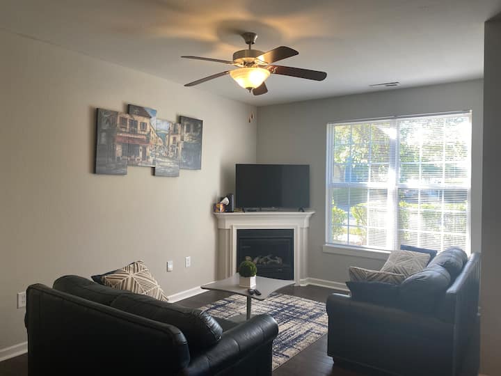 Cozy 2 Bedroom Apartment In West Side Indianapolis - Indiana