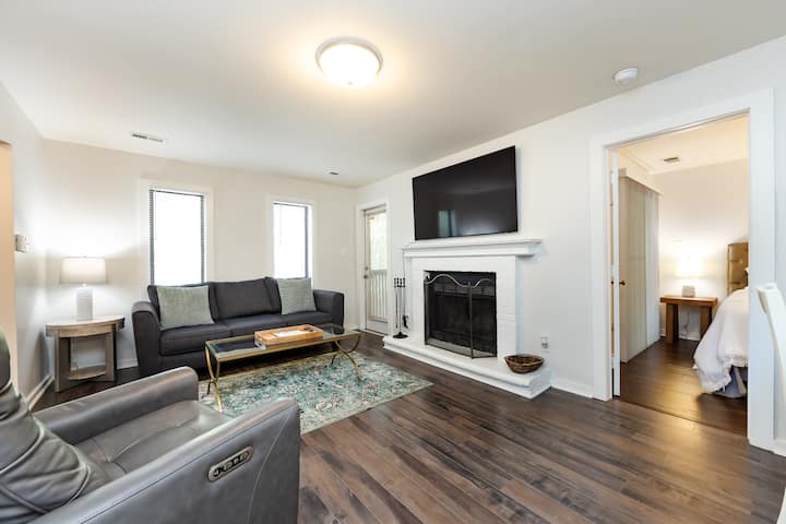 Charming 2 Bed, Ground-floor Condo In Myers Park - Charlotte, NC