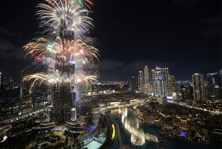 New | Iconic Burj & Fountain Nye View | Dubai Mall - Dubai