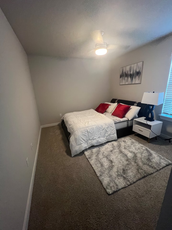 Quiet And Serene With Access To Social Amenities - Georgetown, TX