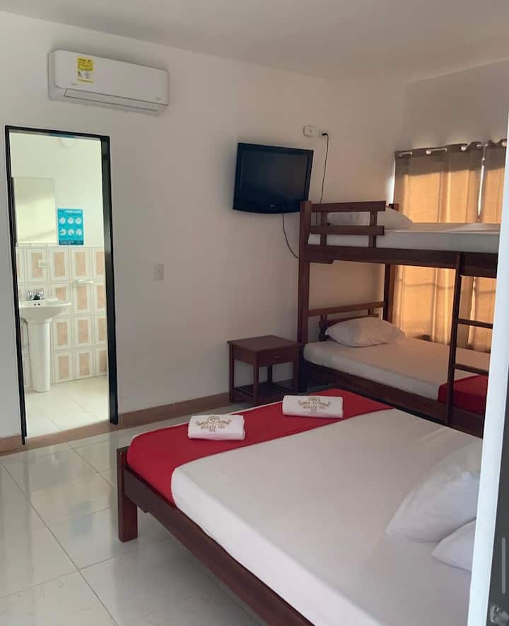 Hotel Habitación Triple 3 Personas Melgar - Melgar