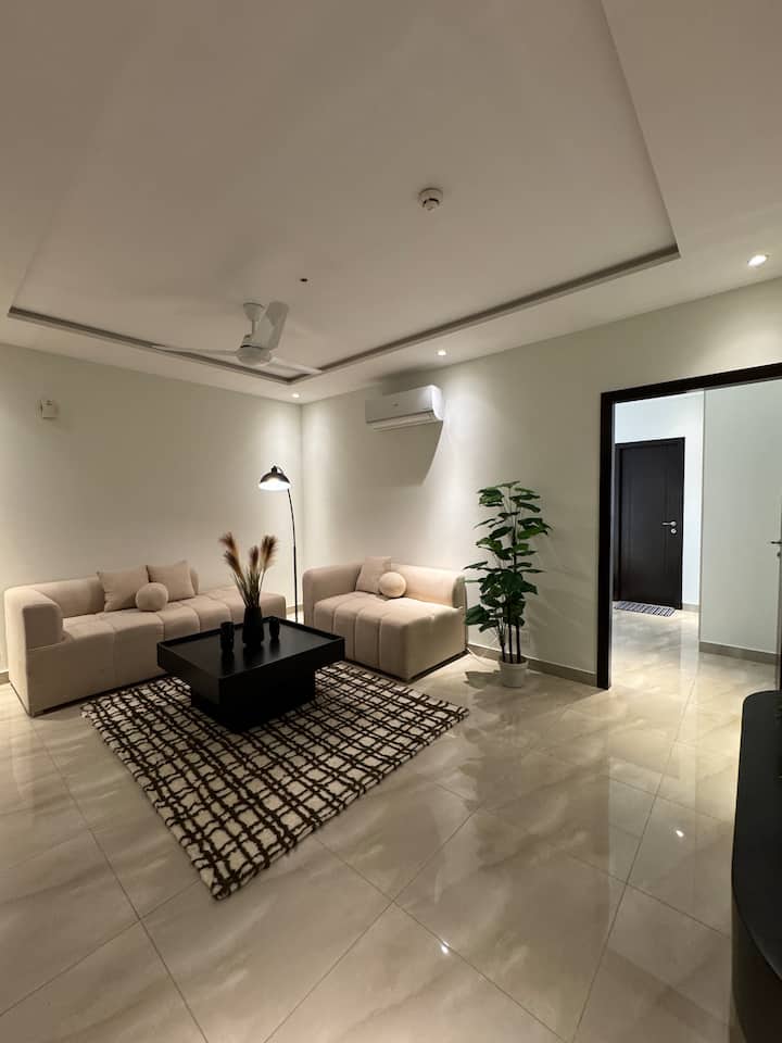 Whispers Of Gold - 1bhk - Zameen Aurum - Lahore