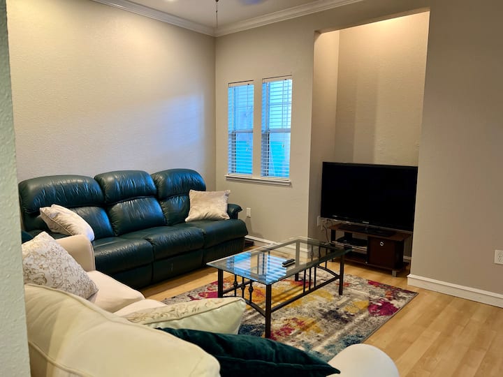 Clean, Practical Comfort In 2br/2ba Napa Condo - Napa, CA
