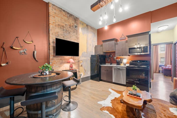 Stayrodeo | Republic | Red - Cincinnati