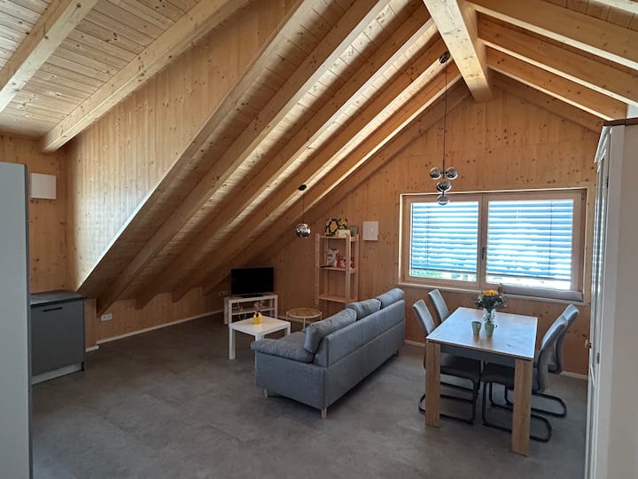 Holzliebe Mit Donaublick - Stilvoll Und Nachhaltig - Donauworth