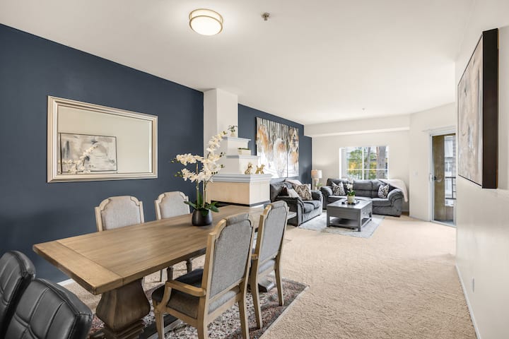 Best Location Large Floor Plan 3 Beds Newport - Santa Ana, CA