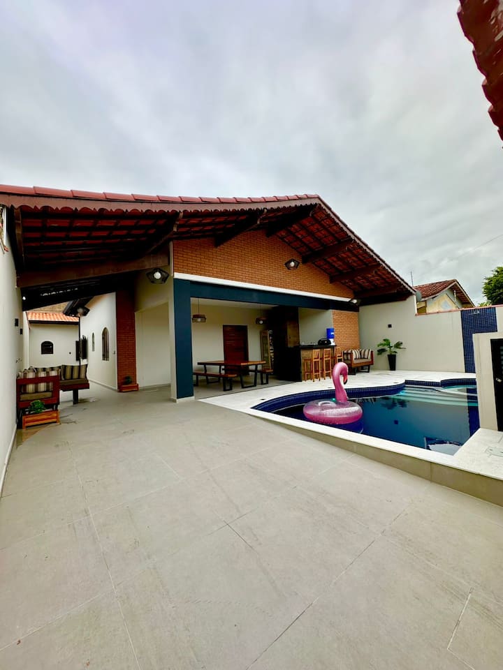 Casa Ampla E Aconchegante Em Peruíbe. - Peruíbe