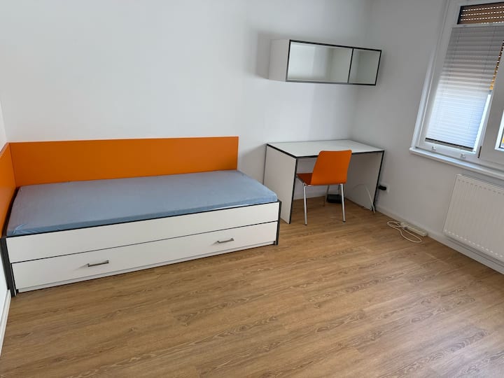 Studio Apartment In Erlangen With A Great Location - Erlangen