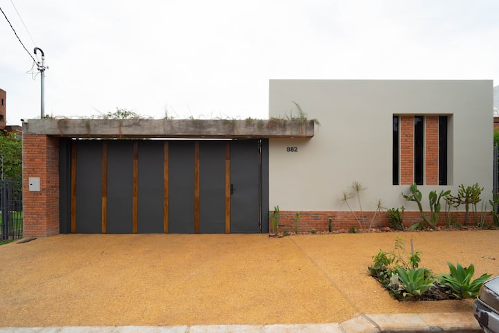Casa Contemporánea A Minutos De La Playa San José - Posadas