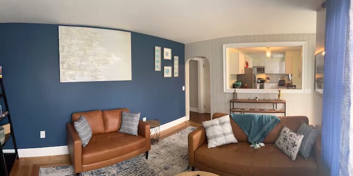 Classic 3 Bedroom Beach Retreat In Great Location - Newport, RI
