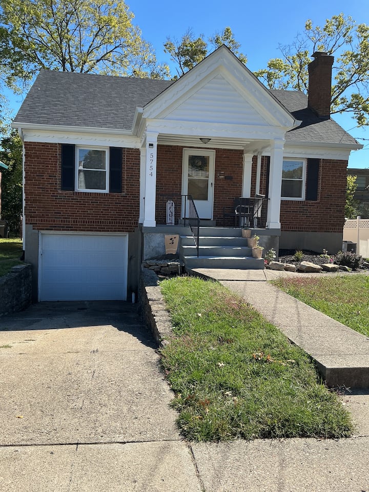 Cozy Cottage In Cincinnati - Cincinnati