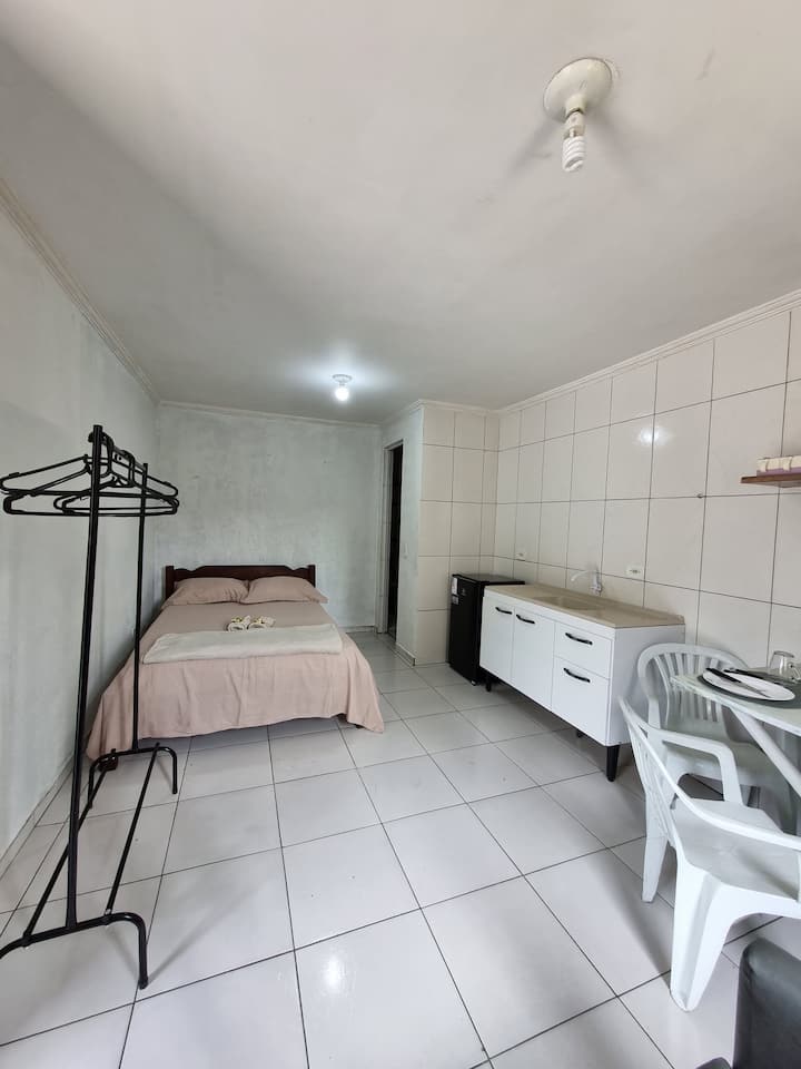 Mini Casa Simples • Entrada Privativa • 1km Do Mar - Matinhos