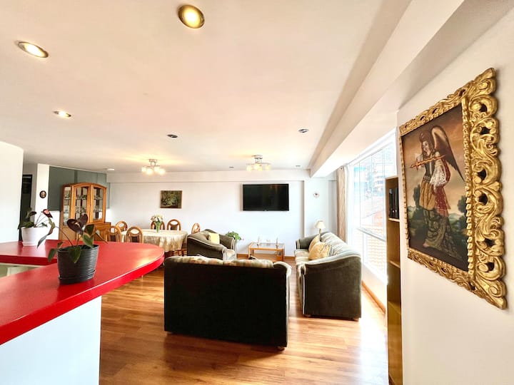 Moderno Y Luminoso Depto. Cerca Del Centro Cusco - Perú