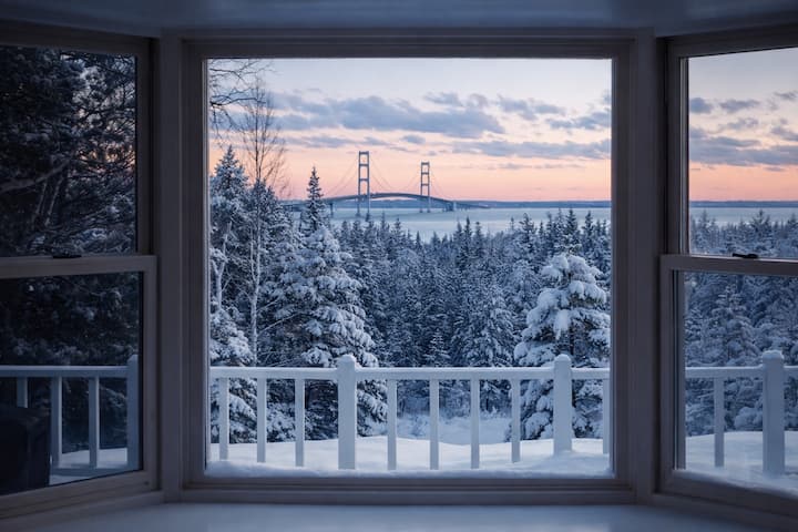 Mighty Mac Cape Cottage Spectacular Bridge Views - St. Ignace, MI