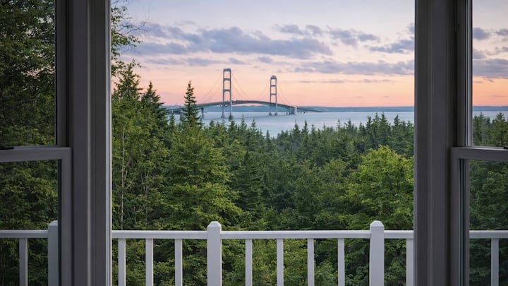 Mighty Mac Cape Cottage Spectacular Bridge Views - St. Ignace, MI