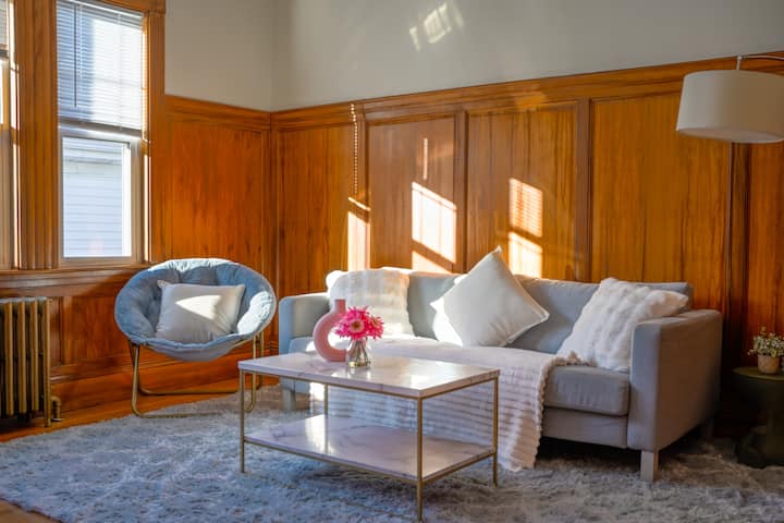 Cozy 4br/2ba Home Near Boston & Revere Beach - Revere, MA