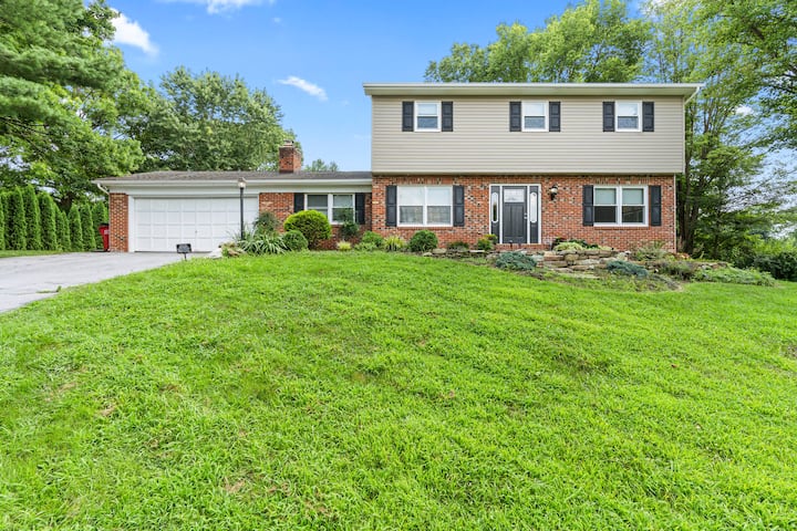 Chic Hagerstown Escape - Modern & Cozy - Hagerstown, MD